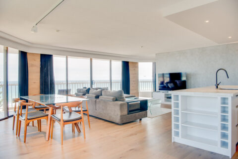 Currumbin Beach Accommodation - The Rocks Resort